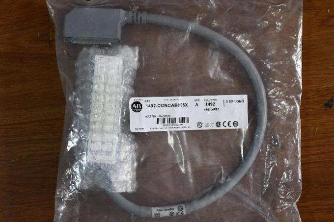 1715-C2 | AB | 1715 2 m Length Backplane Extender Cable